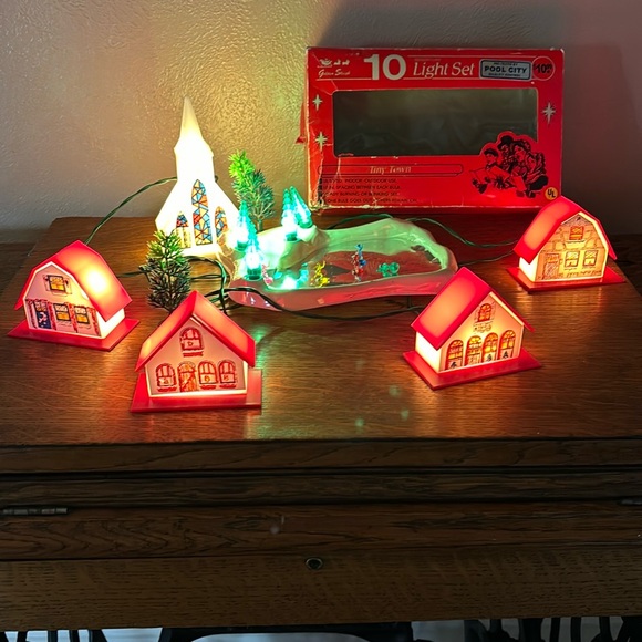 Golden Sleigh | Holiday | Vintage Christmas Tiny Town Light Set | Poshmark